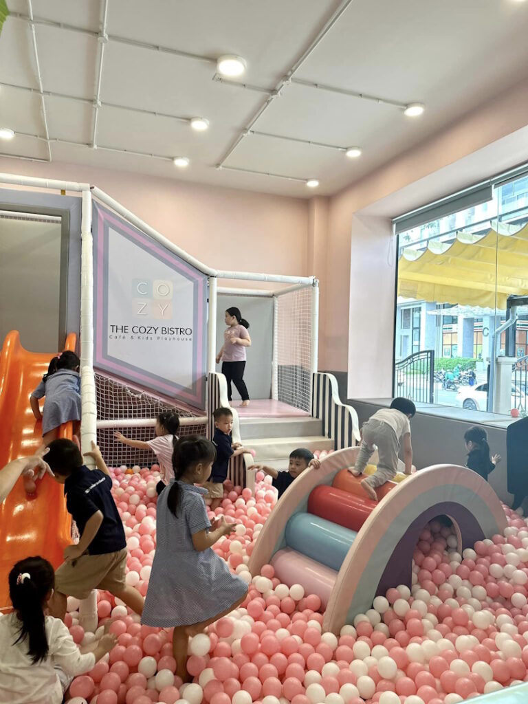 Kids Cafe - Top 3 Quán Cafe Có Khu Vui Chơi Trẻ Em Ở Quận 7